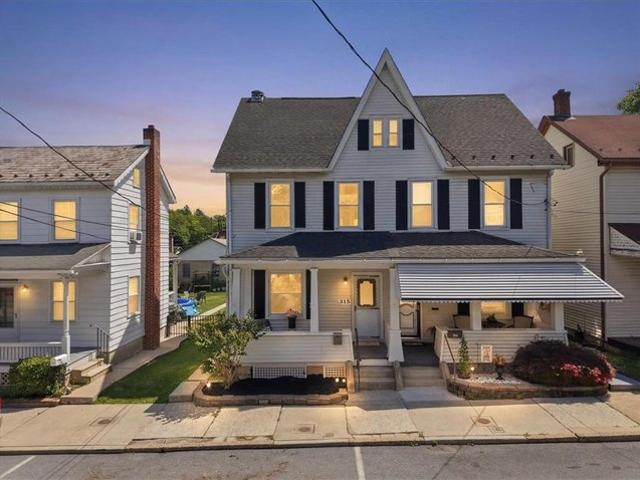 315 2nd St, Slatington, PA 18080