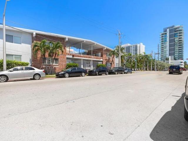 315 69th St #112, Miami Beach, FL 33141