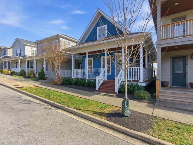 315 Augusta Ave