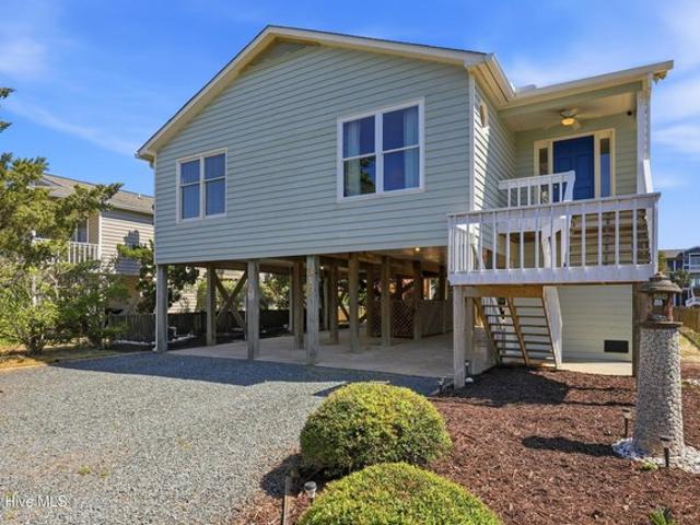 315 Brunswick Ave W, Holden Beach, NC 28462