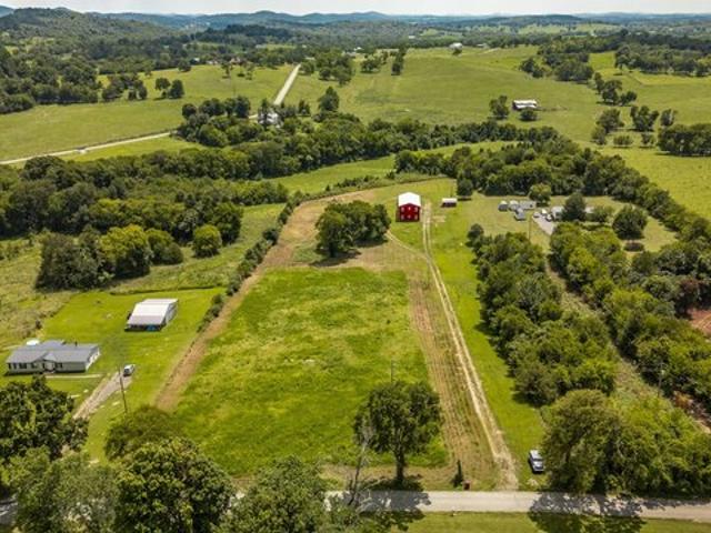 315 Duncan Rd, Hartsville, TN 37074
