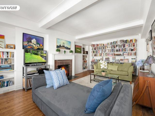 315 E 68TH Street 8S