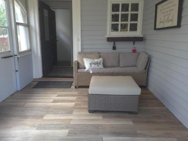 315 E 3Rd Ave