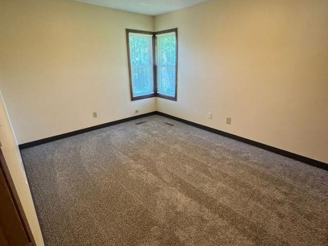315 E Rose Avenue 3 Bedroom Apartment for Rent at 315 E Rose Ave, Des Moines, IA 50315