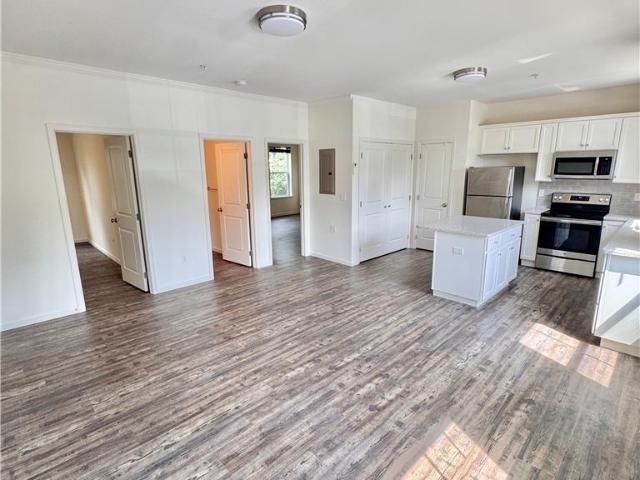 315 E Stone Alley 5