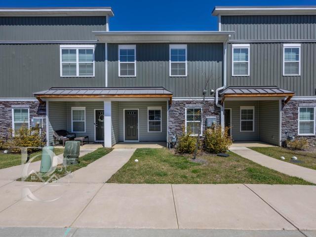 315 High Grove Way