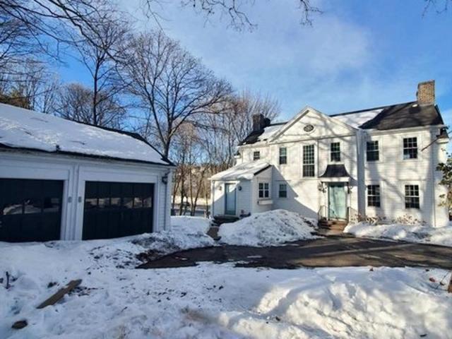 315 Lake St, Arlington, MA 02474