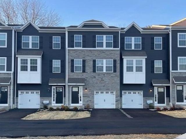 315 Lantern Ct, Sellersville, PA 18960