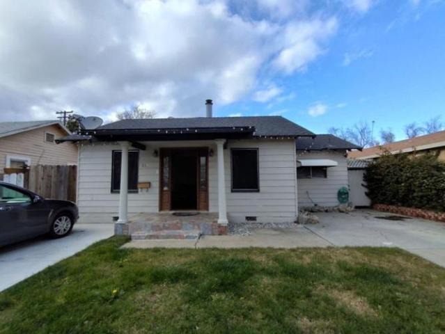 315 M St, Patterson, CA 95363