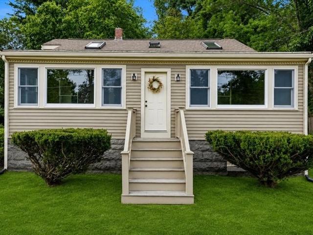 315 Maquan St, Hanson, MA 02341