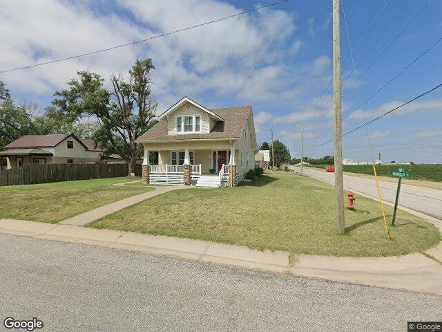 315 N Madison St, Hillsboro, KS 67063