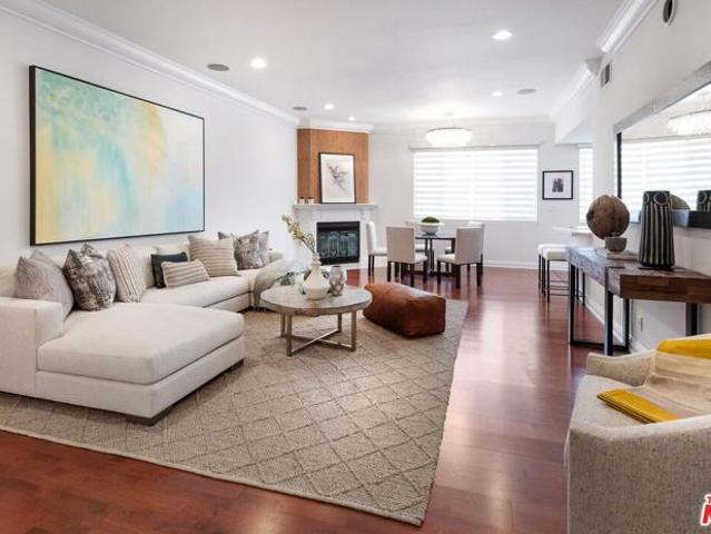 315 N Swall Dr #202, Beverly Hills, CA 90211