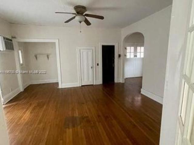 315 Navarre Ave #8 Coral Gables, FL 33134