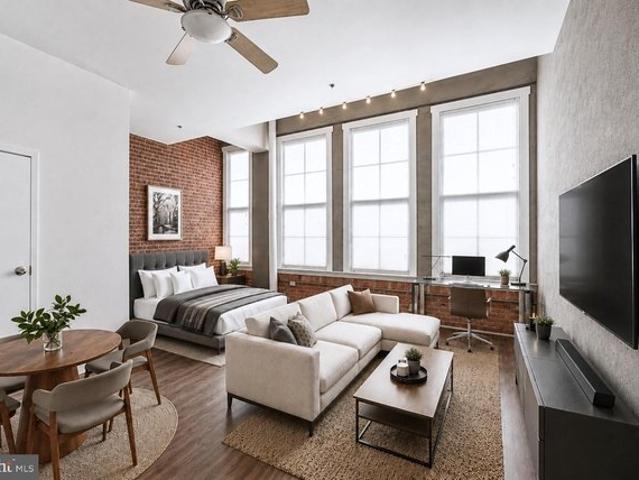 315 New St Apt 604, Philadelphia, PA 19106
