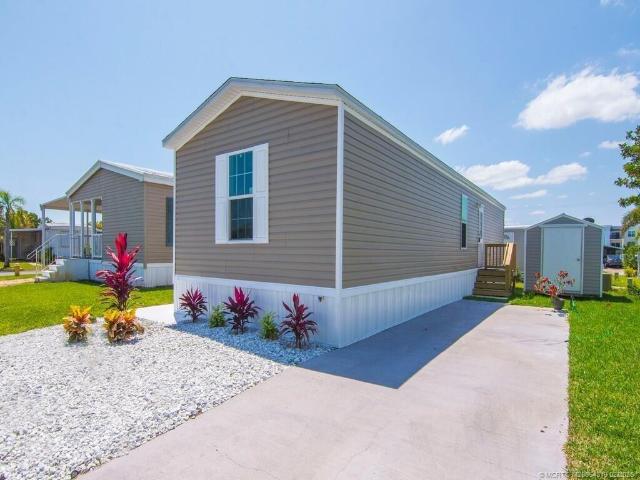 315 NE Cardinal Ave, Jensen Beach, FL 34957 | MLS #M20054