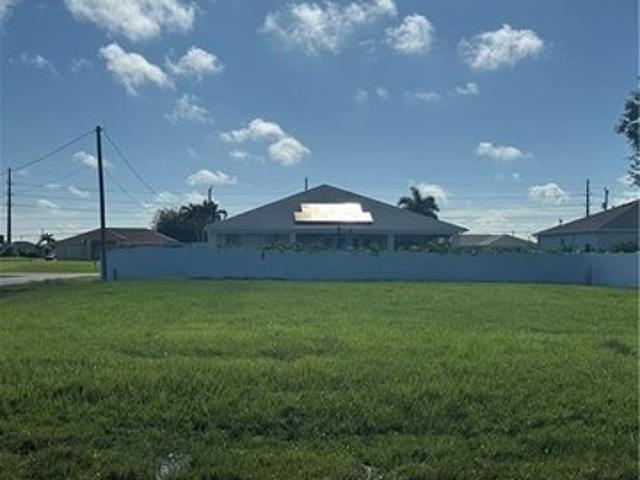 315 NW 25th Ave, Cape Coral, FL 33993