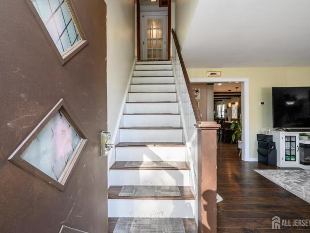 315 S 19th Avenue S