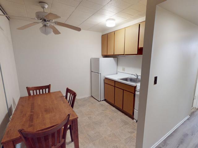 315 S. Division, Studio, 1 full bath