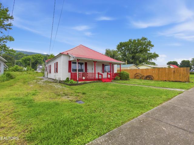 315 S Front Ave