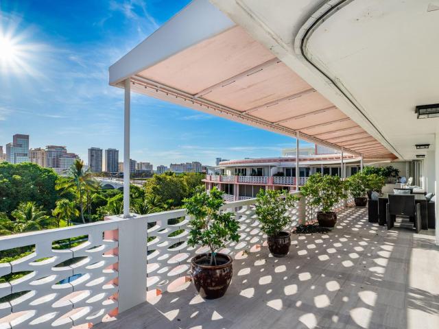 315 S Lake Drive, Palm Beach, United States, FL