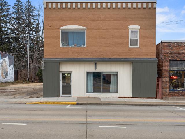 315 S Main St