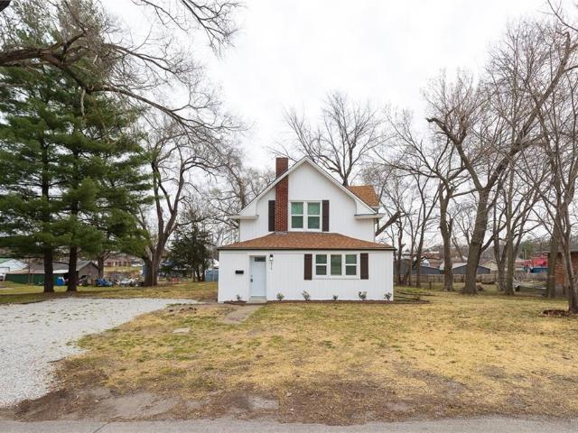 315 S Osage St, Buckner, MO 64016 | MLS #2609 | Compass