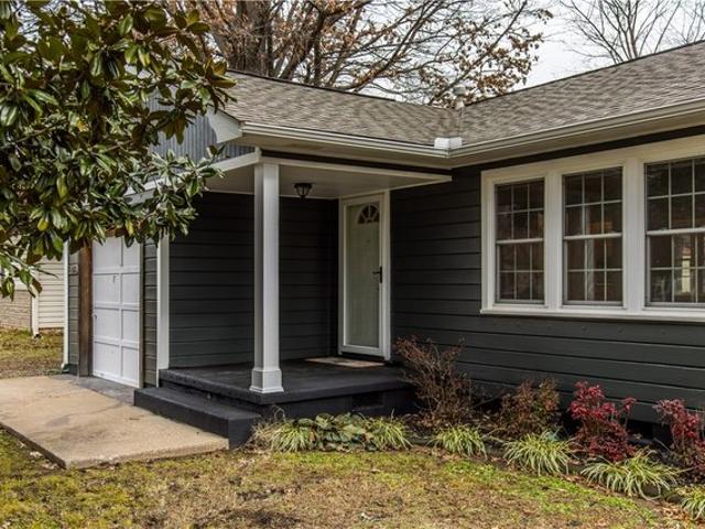 315 S Seward St, Siloam Springs, AR 72761