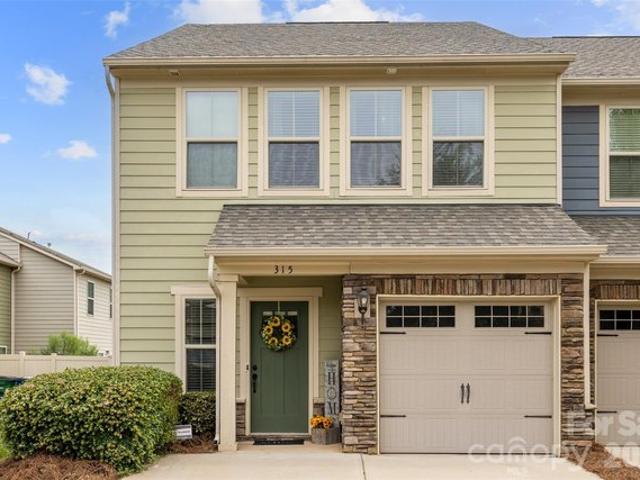315 Scenic View Ln, Matthews, NC 28104