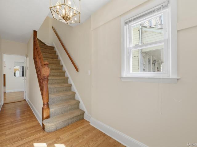 315 Sickles Avenue