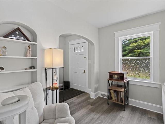 315 Sussex DR