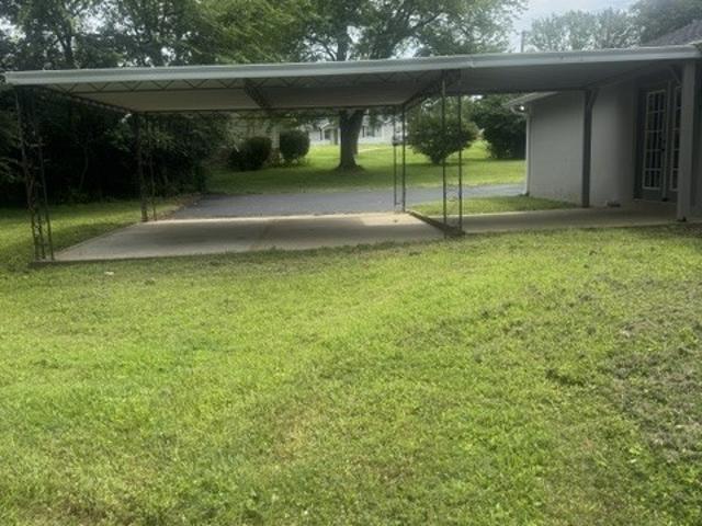 315 Pioneer Dr