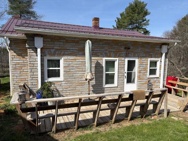 315 Rock Creek Rd