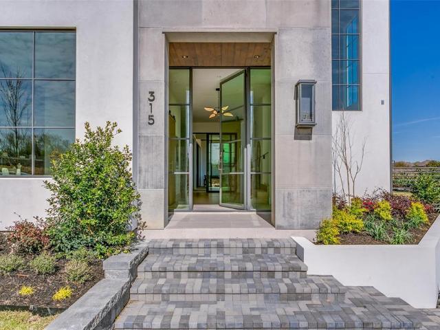 315 Regal Lane