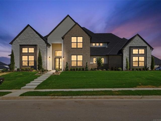 315 W 139th St, Bixby, OK 74008