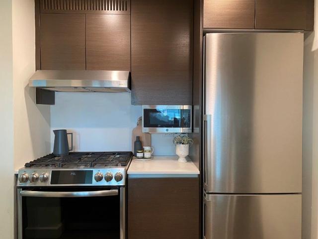 315 W 33RD Street 16N