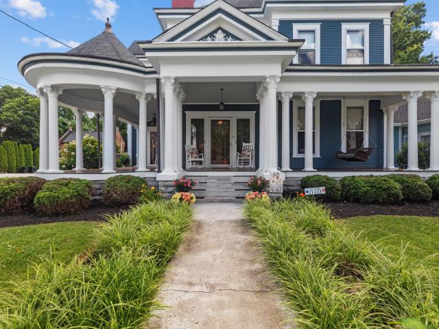 315 W 3rd Street