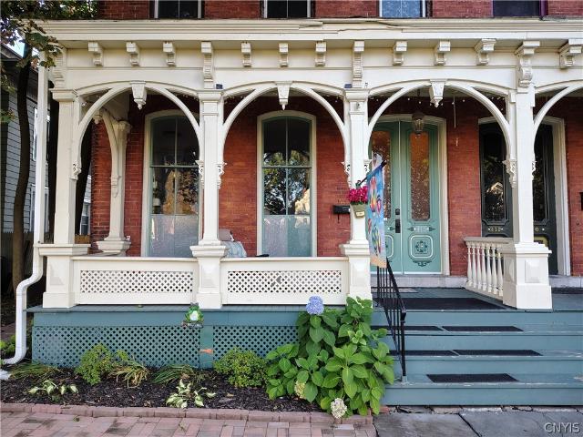 315 W Thomas Street