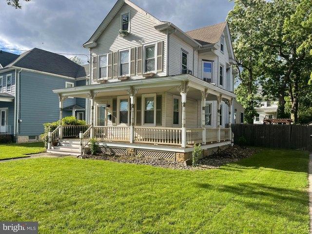 315 W Front St, Florence, NJ 08518