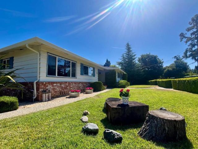 315 W Portola Avenue