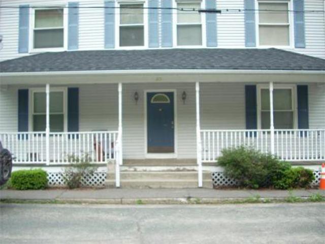 315 Woronoco Rd, Russell, MA 01071