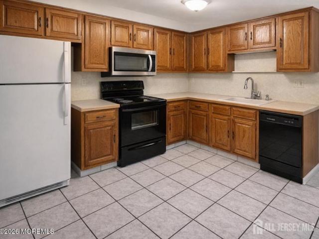 315 Wellington Pl, Aberdeen, NJ 07747 | MLS #2612 R | Compass