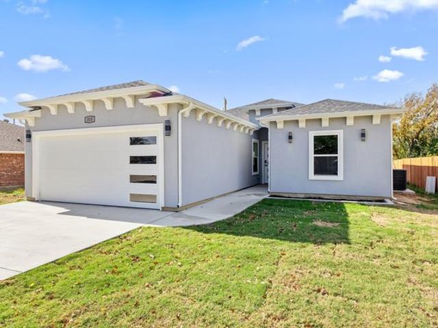 315 Windjammer Rd, Gun Barrel City, TX 75156