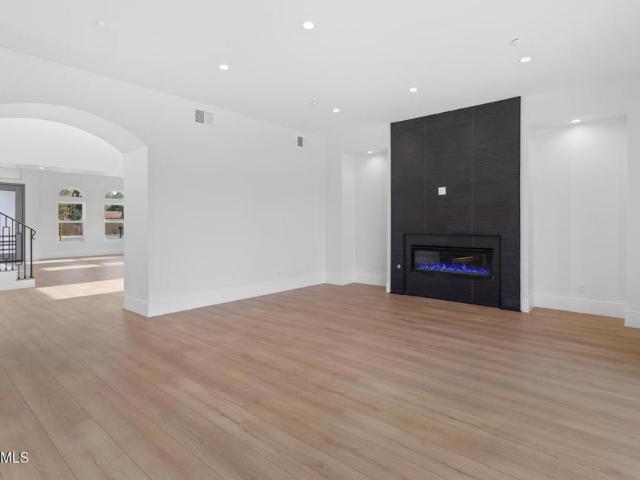315 Toyon Ct, Thousand Oaks, CA 91362 | MLS #225005 VC