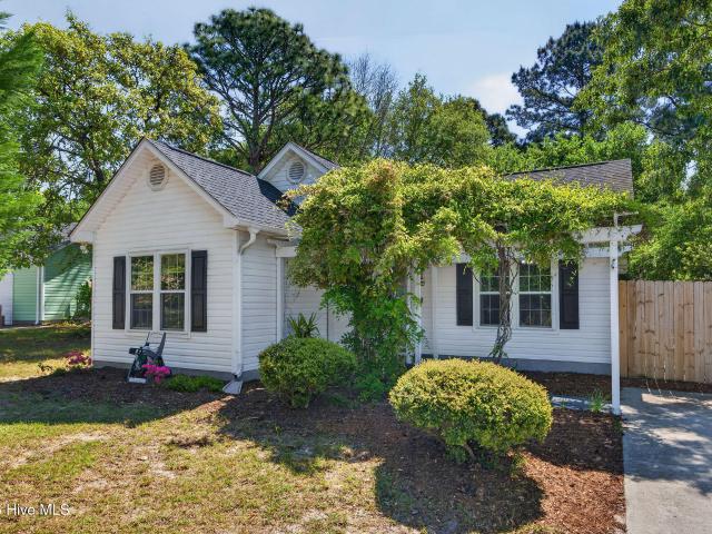315 Tangle Oaks Court SE
