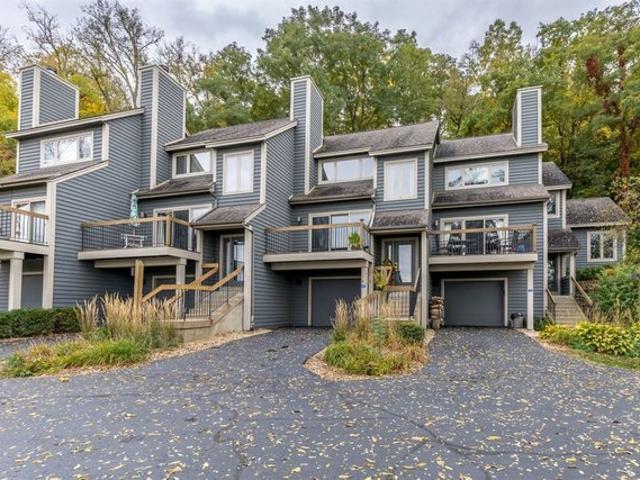 315 Territory Dr, Galena, IL 61036