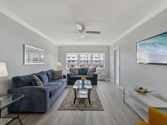 315 Van Buren St, Unit 205B, Hollywood, FL 33019 | MLS #F10548