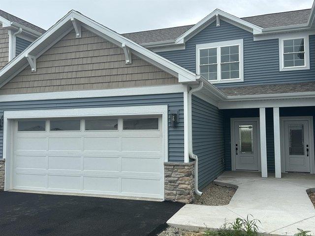3164 S Bartells Dr Unit 202, Beloit, WI 53511