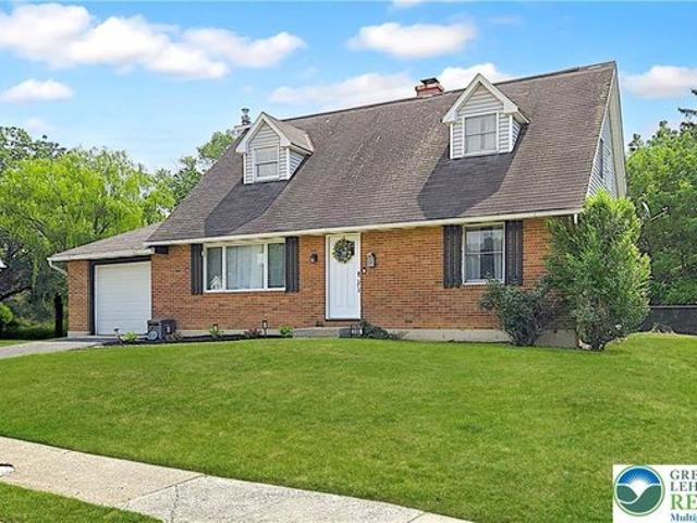 3165 Birch Cir E, Whitehall, PA 18052