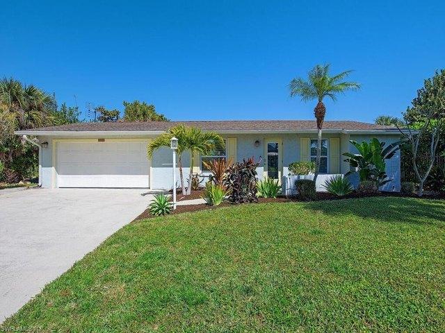 3165 Lakeview Dr, Naples, FL 34112