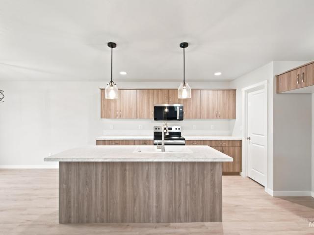 3165 W Animas Creek Dr